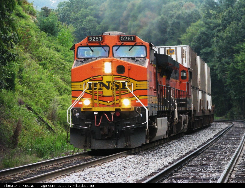 BNSF on Norfolk Southern
